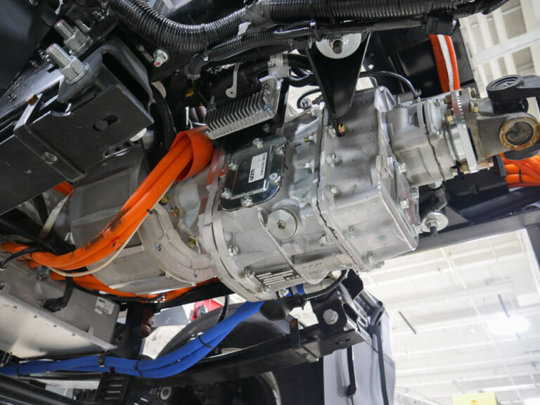 Lightning Systems LCF truck - E-Mobility Engineering