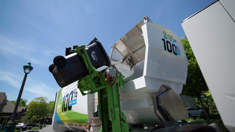 Lion8 refuse truck - E-Mobility Engineering