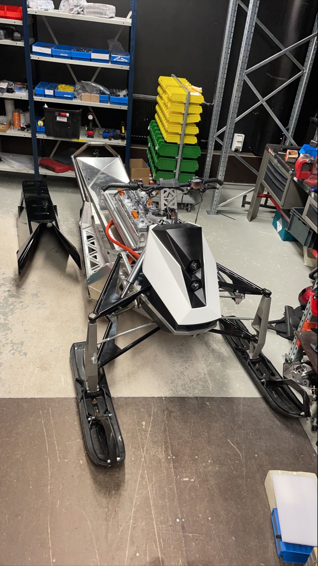 Aurora Powertrains eSled - E-Mobility Engineering