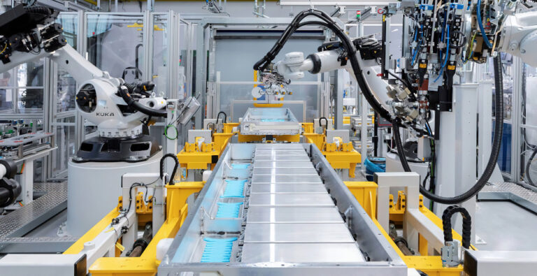 Automated battery manufacturing - E-Mobility Engineering