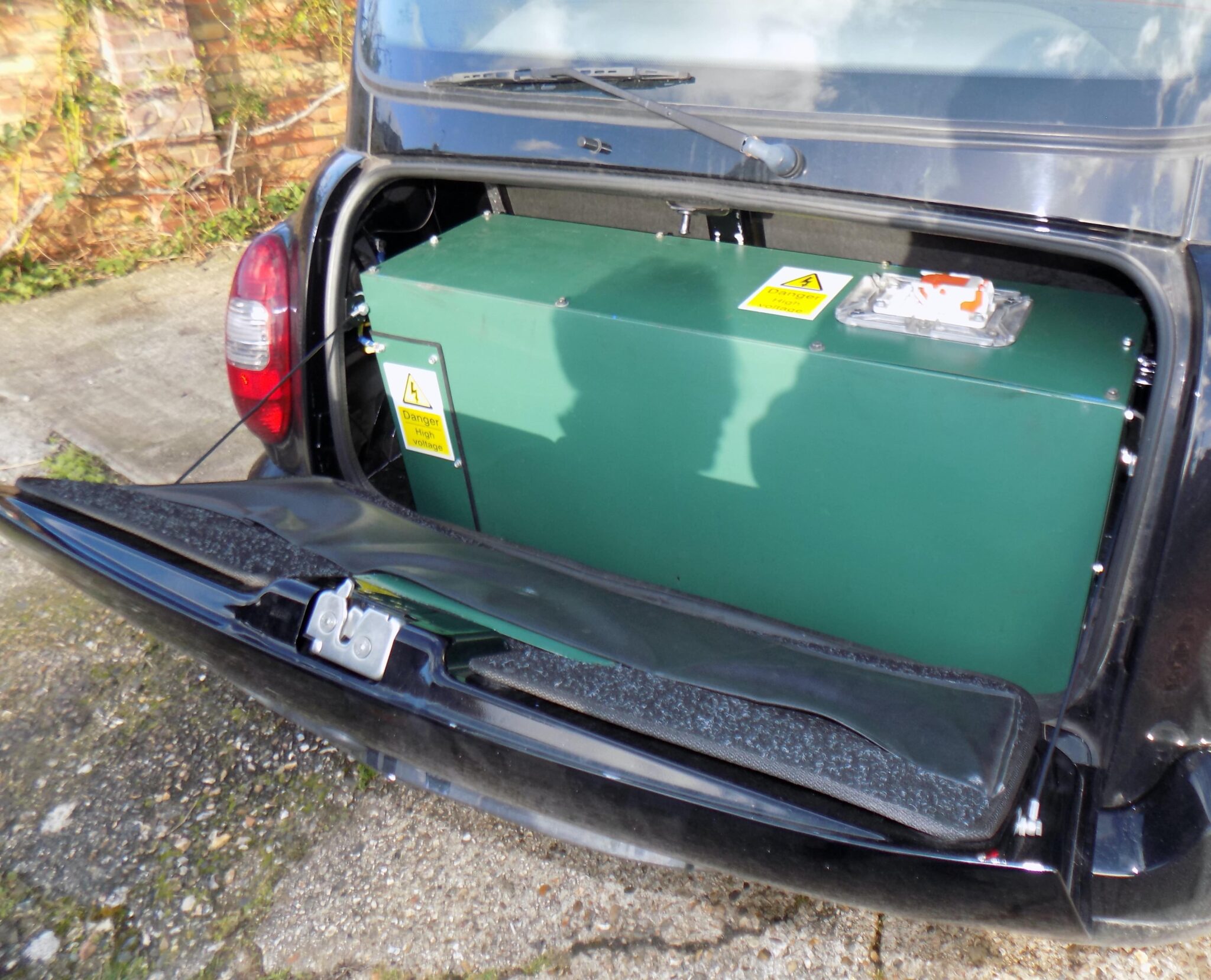 Clipper Automotive Clipper Cab - E-Mobility Engineering