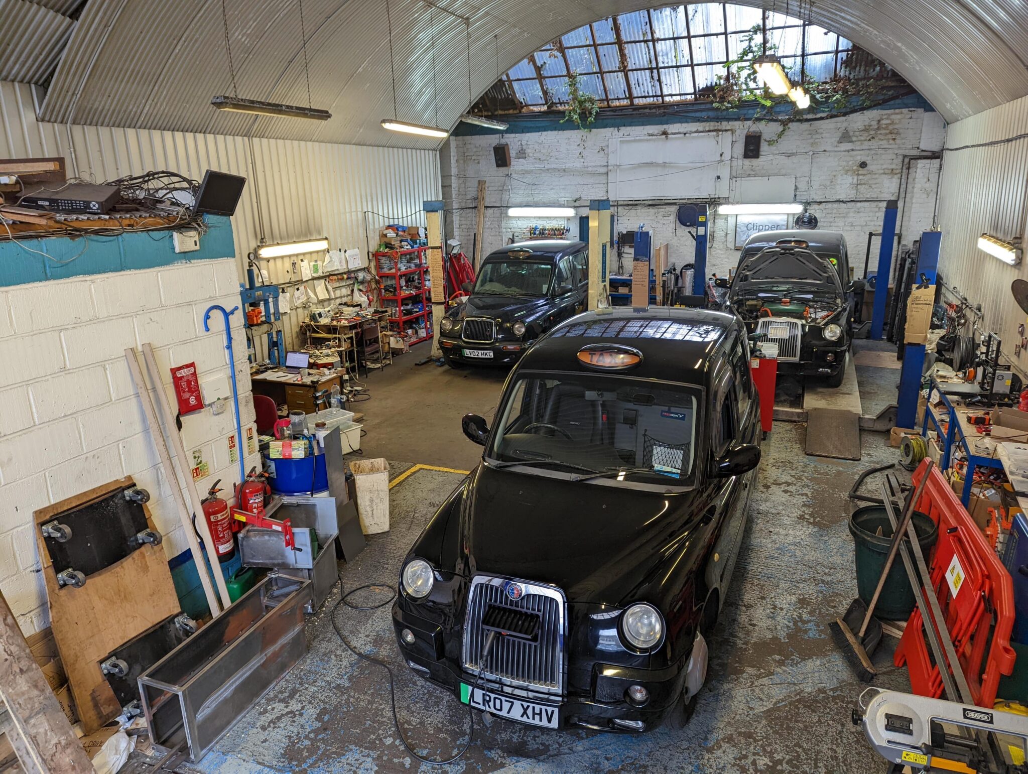 Clipper Automotive Clipper Cab - E-Mobility Engineering