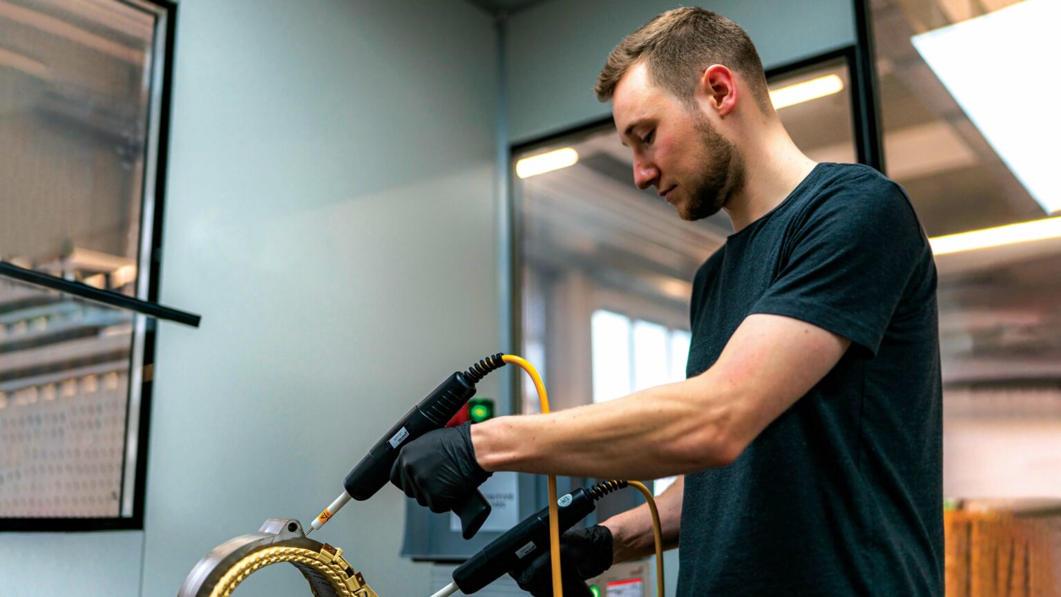 Motor development and manufacturing - E-Mobility Engineering