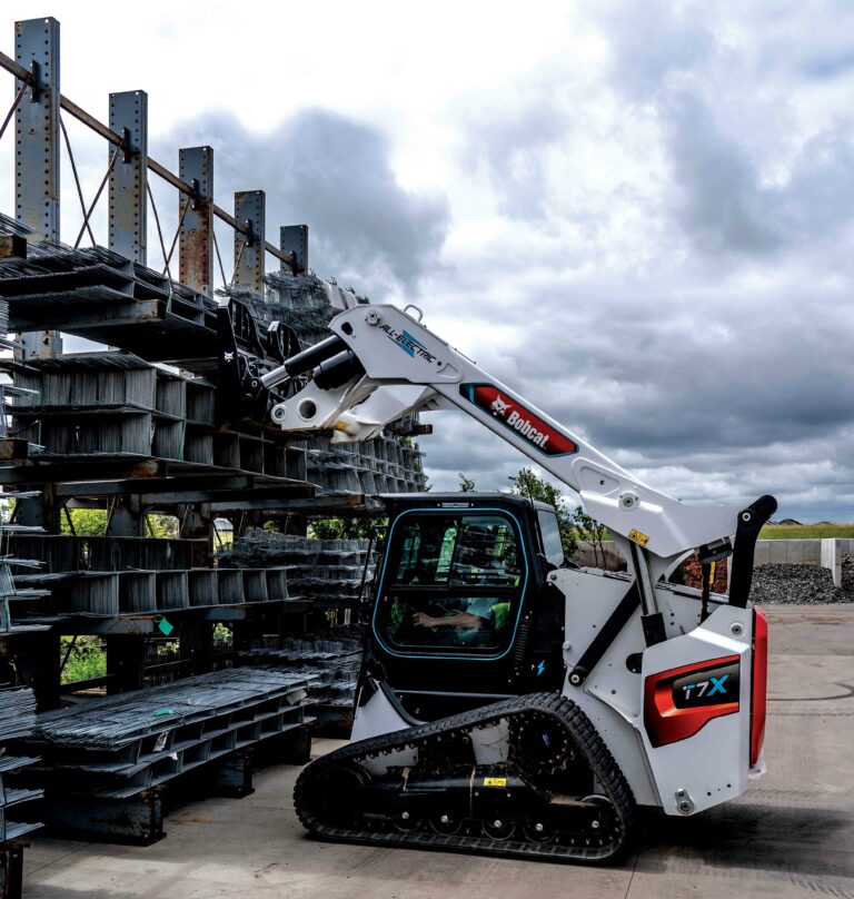 Doosan Bobcat T7X - All-Electric Compact Loader | Bobcat
